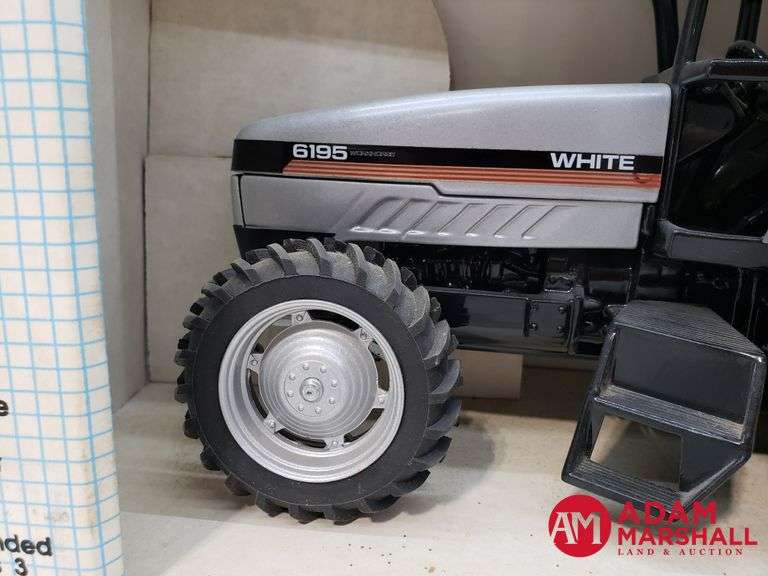 White 6195 Workhorse 1/16 #HC0179 - Adam Marshall Land & Auction, LLC
