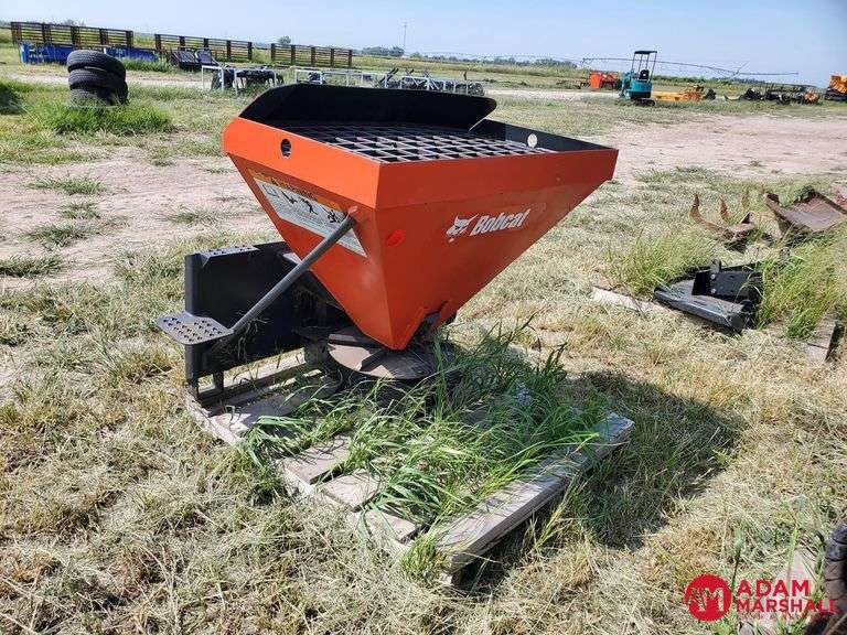 Hs8 BobCat Spreader - Adam Marshall Land & Auction, LLC