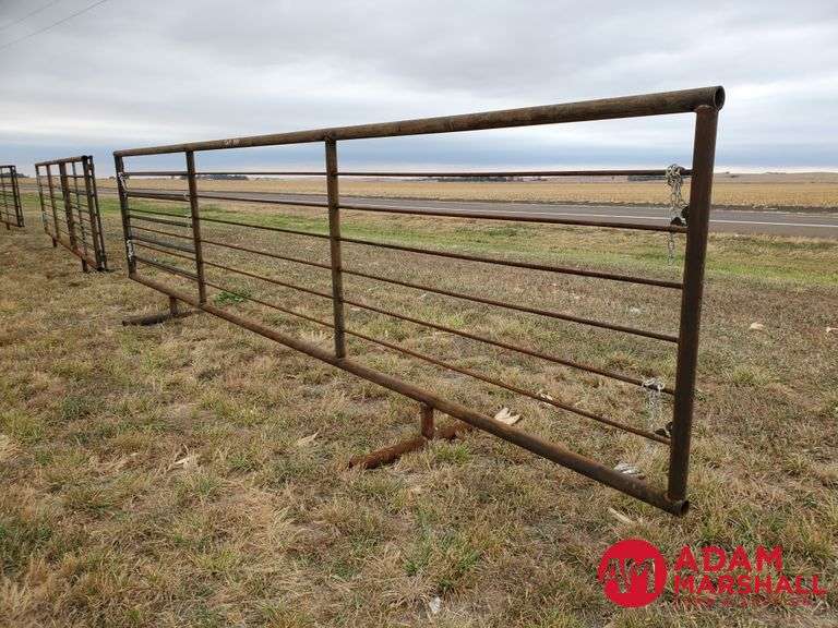 24ft. Free Standing Panel w/ 7.5FT Gate - Adam Marshall Land & Auction, LLC