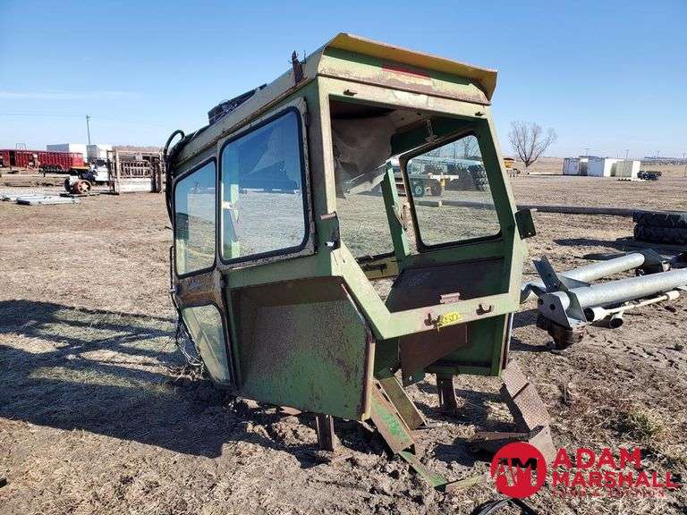 John Deere Universal Tractor Cab - Adam Marshall Land & Auction, LLC