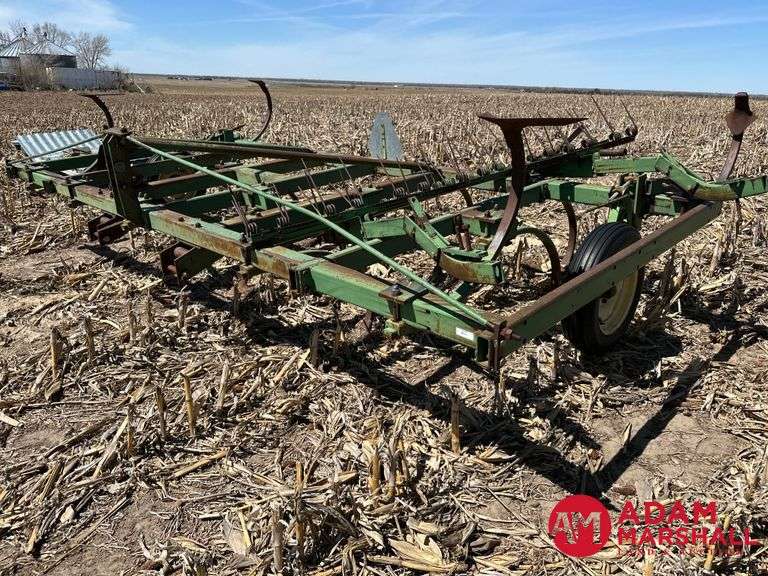 John Deere 1610 Chisel Plow - 15FT - Adam Marshall Land & Auction, LLC
