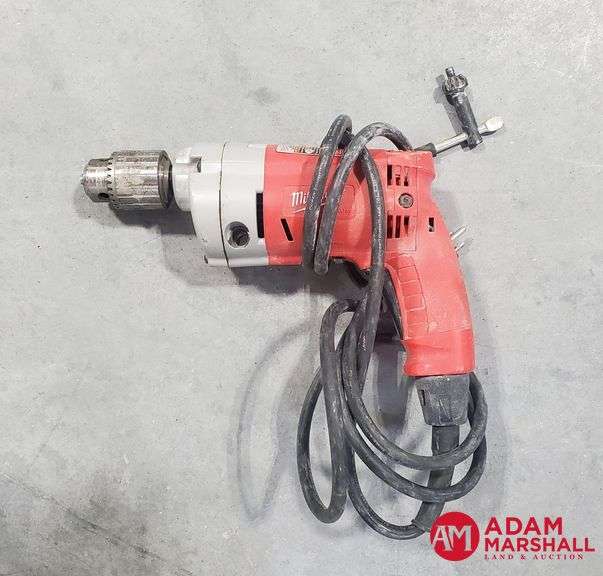 Milwaukee - 0234-6 Corded 1/2" Magnum Holeshooter & 6147-0 Corded 4-1/2 ...