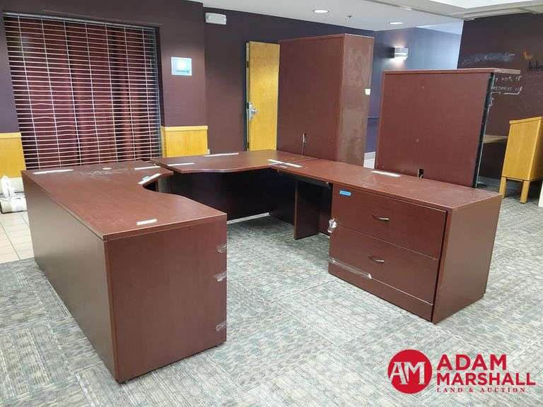 Three Piece Horseshoe Desk w/ Two Lighted Hutches - 36" W x 6 FT L x ...