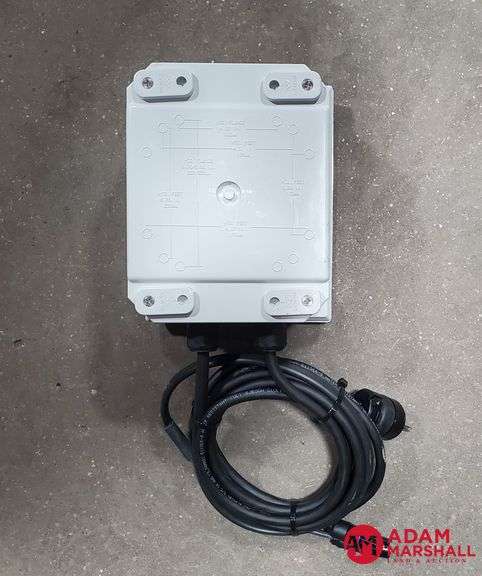 Truelook Solar Powered Construction Site Security Camera Package W ...