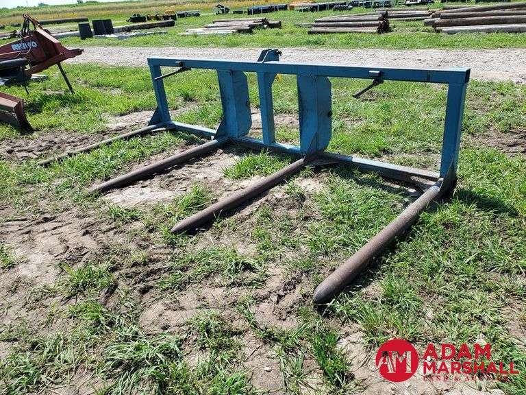 Bohnert Welding Double Bale Spear Mover - 3 pt - Adam Marshall Land ...