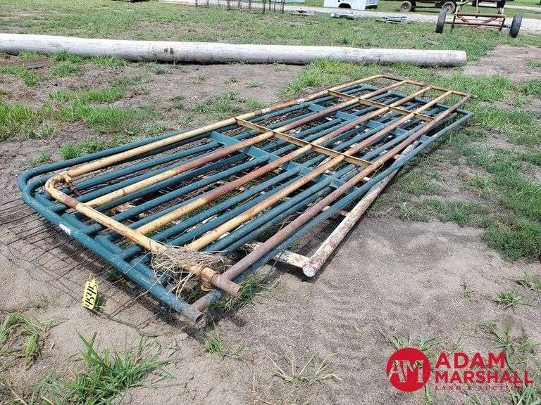 (4) Five Bar Pipe Gates - 4 Ft H & Assorted Wire Woven Panels - Adam ...