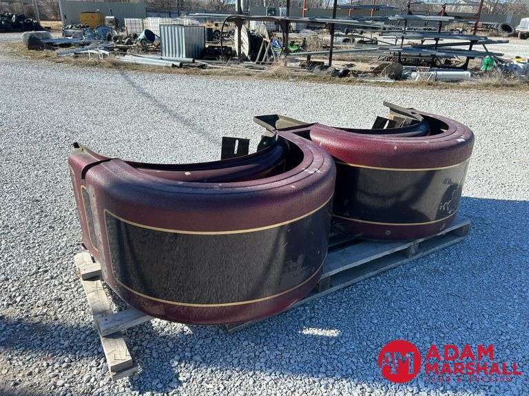 Full Semi Truck Fenders w/ Mounts - Adam Marshall Land & Auction, LLC