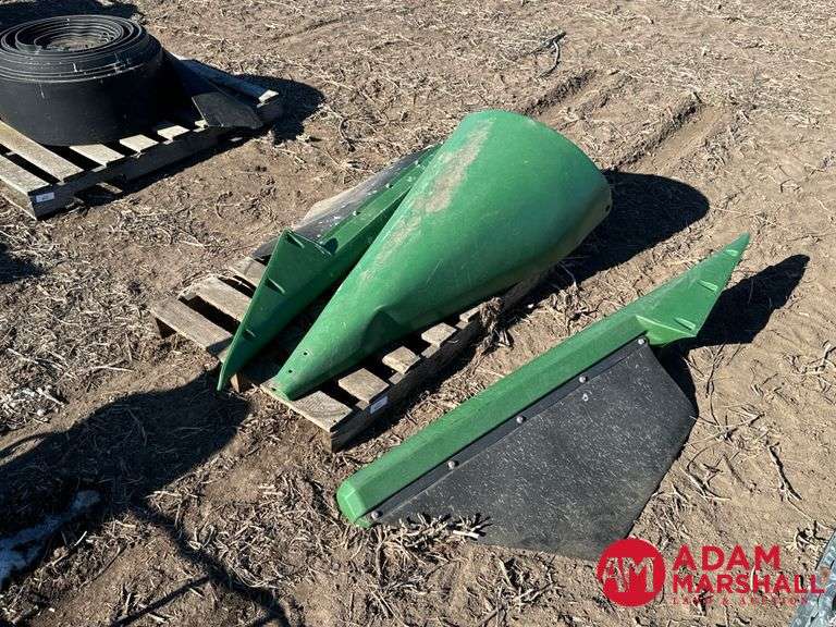 John Deere 600 Series Corn Head End Row Ear Savers - Adam Marshall Land ...