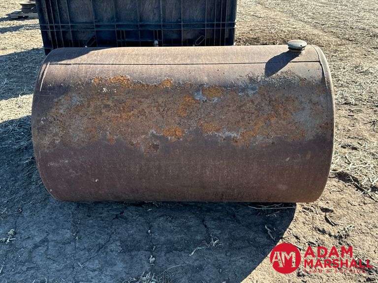 Butler MFG Fuel Tank - 300 Gallon - Adam Marshall Land & Auction, LLC