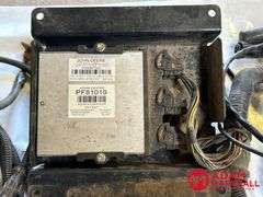 John Deere GS2 GreenStar Rate Controller - Adam Marshall Land & Auction ...