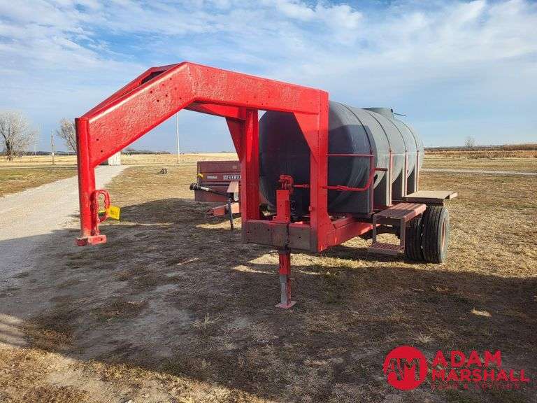 Gooseneck Trailer w/Tank - 19FT - Adam Marshall Land & Auction, LLC