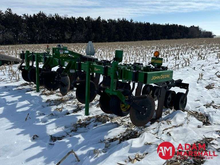 2015 John Deere 2100 Minimum Till Ripper - Adam Marshall Land & Auction ...