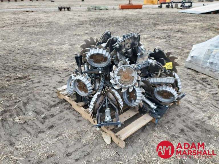 (16) Yetter Shark Tooth Floating Row Cleaners/Openers - Adam Marshall ...