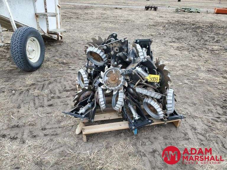 (16) Yetter Shark Tooth Floating Row Cleaners/Openers - Adam Marshall ...