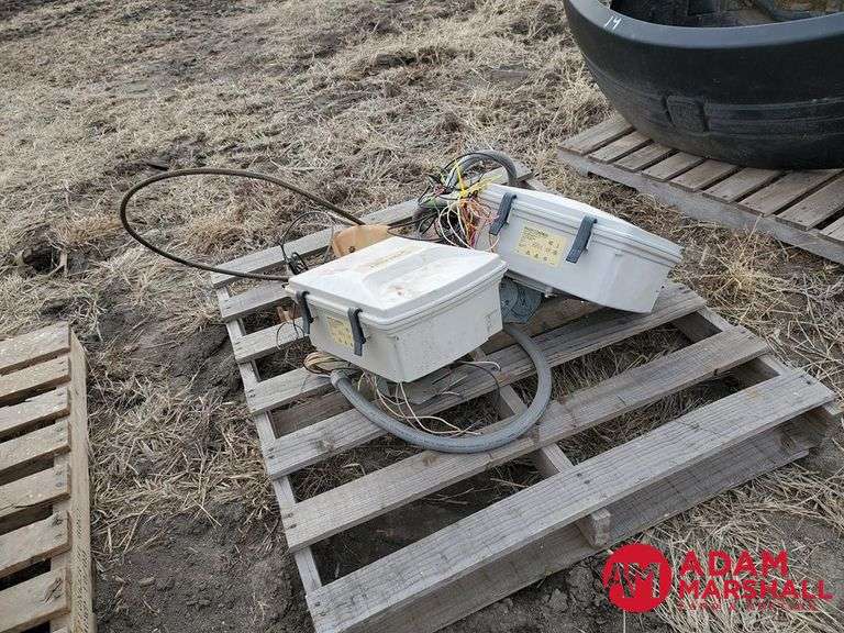 (2) Fieldnet Mobile Pivot Controllers - Adam Marshall Land & Auction, LLC