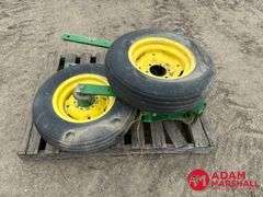 John Deere Planter Drive Wheels - Adam Marshall Land & Auction, LLC