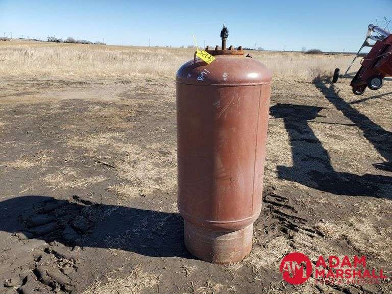 Wessels Pressure Tank - Adam Marshall Land & Auction, LLC