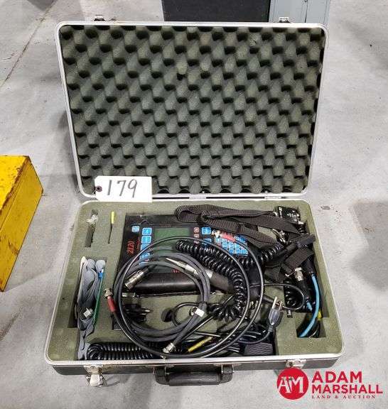 CSI Machinery Analyzer Model 2120. Includes All Contents & Hard Case ...