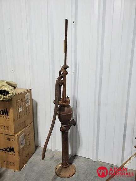Hoosier G7 Cast Iron Well Water Hand Pump - Adam Marshall Land ...
