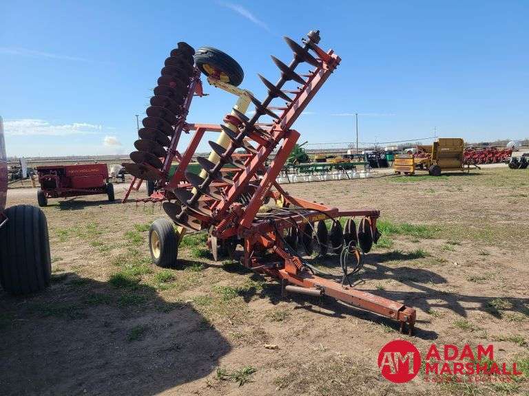 Krause 1580 Disk - 18FT - Adam Marshall Land & Auction, LLC