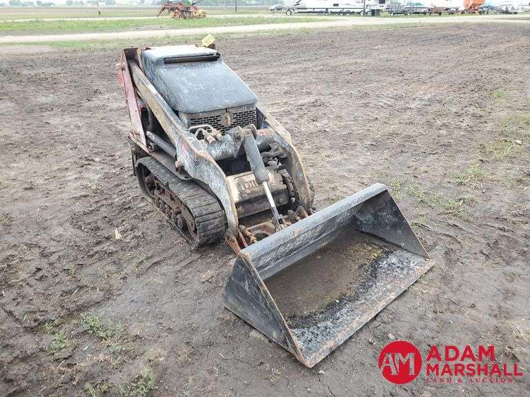 Toro TX525 Narrow Track Stand On Utility Loader - Diesel - Adam ...