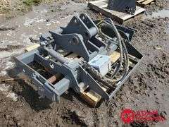 Quick Coupler for Telehandler - Adam Marshall Land & Auction, LLC