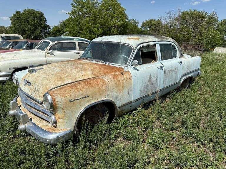 Eldon Reiter Estate Equipment Live Auction - Adam Marshall Land & Auction, LLC