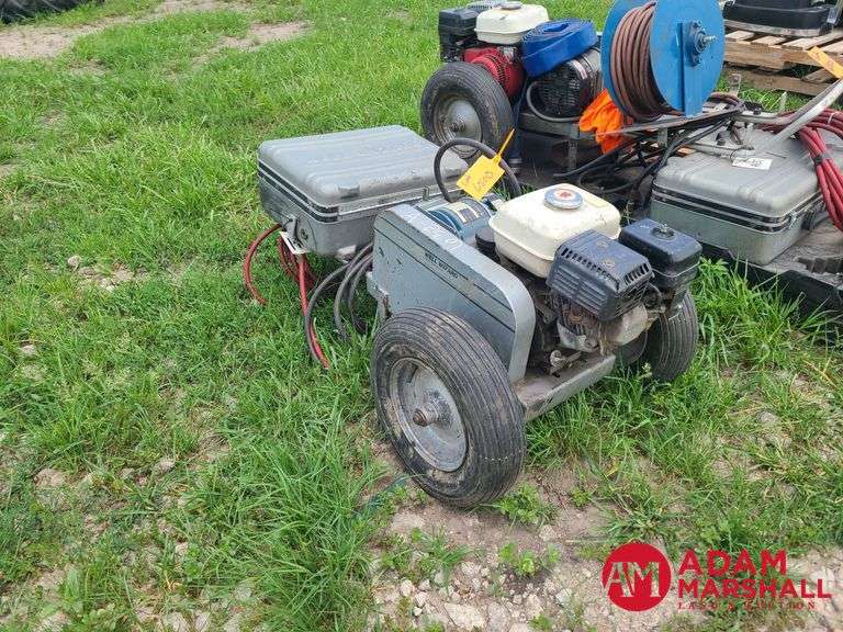 Well Wizard 3013 Bladder Pump - Adam Marshall Land & Auction, LLC