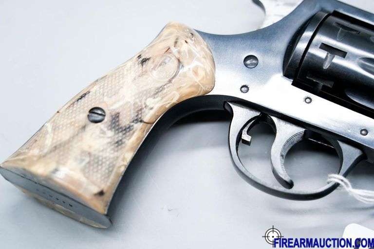 H & R Model 929 Sidekick Revolver - 22 LR - SN: S44822 - FirearmAuction ...