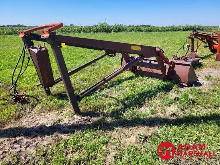 Farmhand F11 Quick Attach Loader w/ Bucket - Adam Marshall Land ...