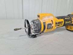 DeWalt DCE555 20V Cordless Cut-Out Tool - Adam Marshall Land & Auction, LLC