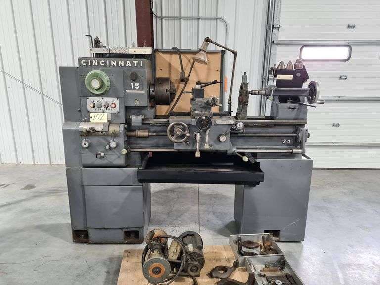 Cincinnati 15″ Swing Lathe with Hydra-Shift & Accessories Model LR ...