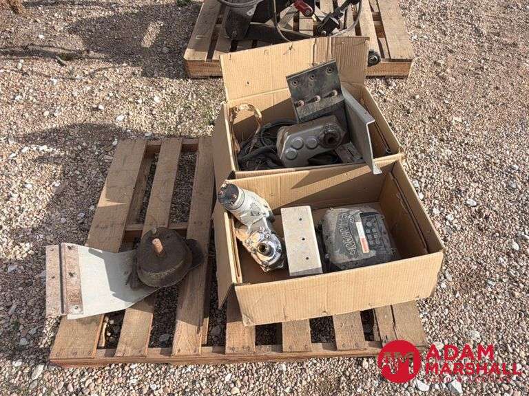 Roll-Rite Trap Motors & Controller - Adam Marshall Land & Auction, LLC