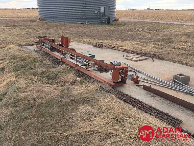 Red Giant 176 Grain Stir-Ator - Adam Marshall Land & Auction, LLC