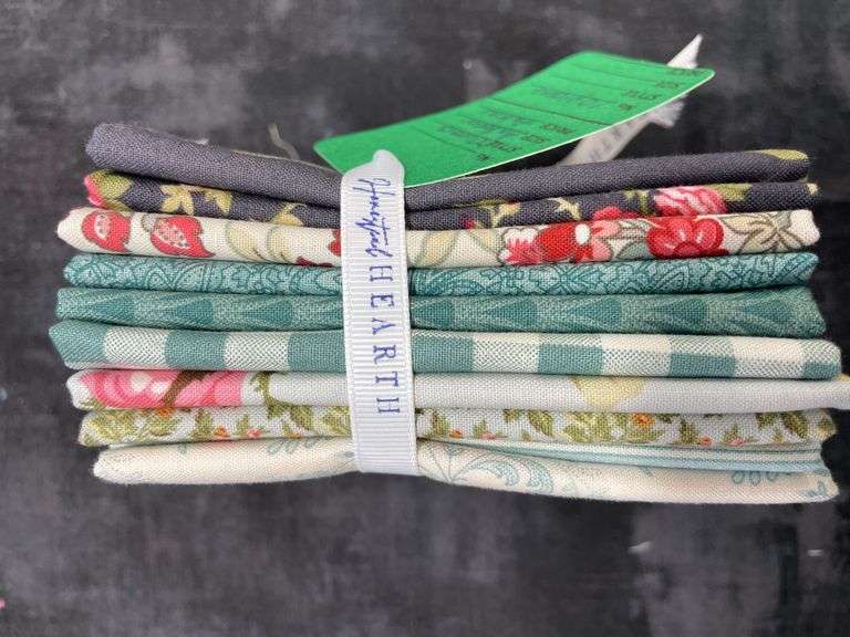 Fat Quarters QTY 10 - Marquette Auction Services