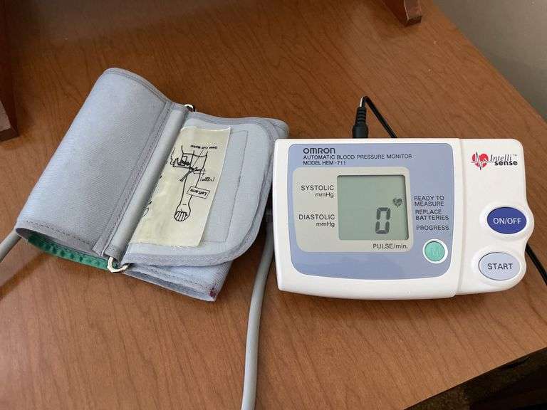 Intelli Sense Blood Pressure Machine - Marquette Auction Services