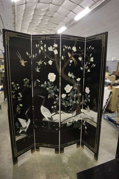 Room divider - Has been used - Matthews Auctioneers