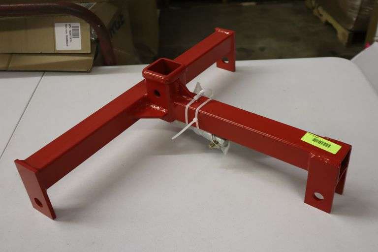 3 Point Hitch Adapter - Matthews Auctioneers