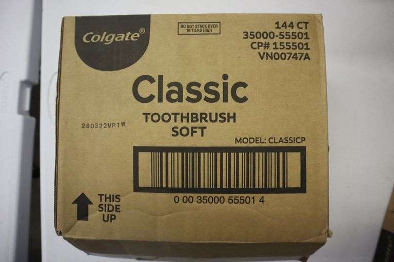 Colgate 144 count basic toothbrush - Matthews Auctioneers