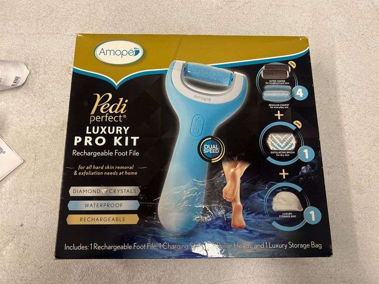 Amope Pedi Perfect Luxury Pro Kit - Matthews Auctioneers