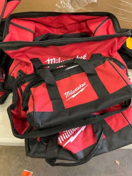 Set of 3 Milwaukee tool bags - Matthews Auctioneers