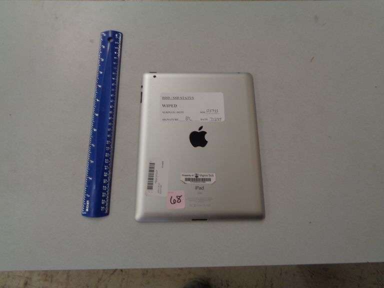 1 EACH-APPLE IPAD - Matthews Auctioneers