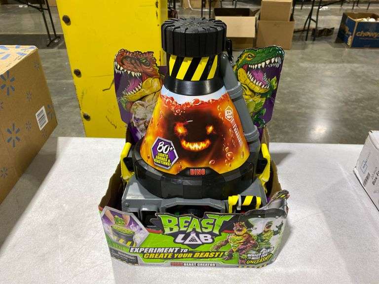 Beast Lab Dino Beast Creator, Real Bio Mist and 80+ Lights, Sounds and ...