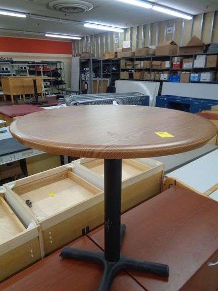 1 EACH-TABLE - Matthews Auctioneers