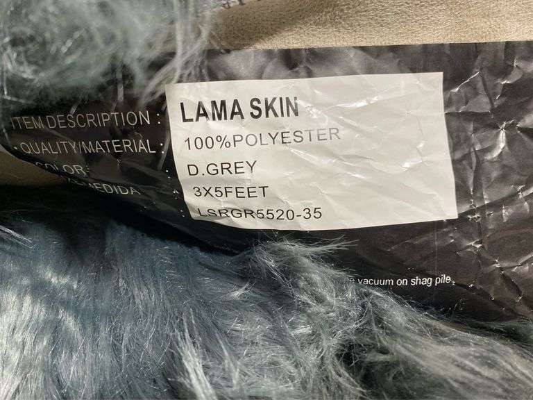 Lama Skin 3x5 Feet, Dark Grey - Matthews Auctioneers