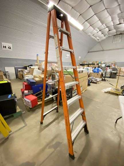 Husky 8ft Ladder - Matthews Auctioneers