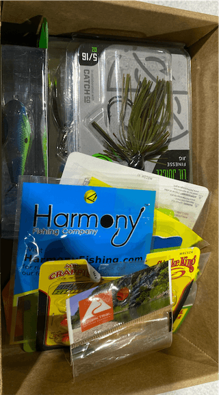 Googan Squad Mondo Dangler Fishing Kit - Matthews Auctioneers