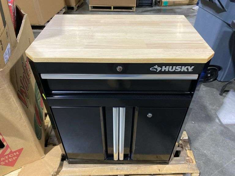 Husky 28in Base Cabinet - Matthews Auctioneers