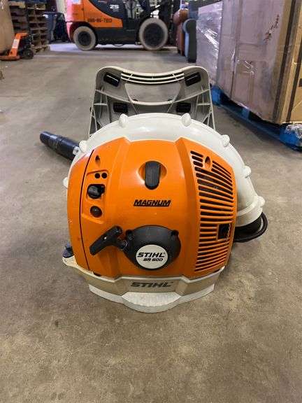 Stihl BR 600 Blower - Matthews Auctioneers