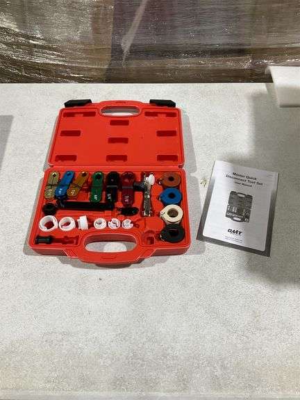 Master Quick Disconnect Tool Set - Matthews Auctioneers